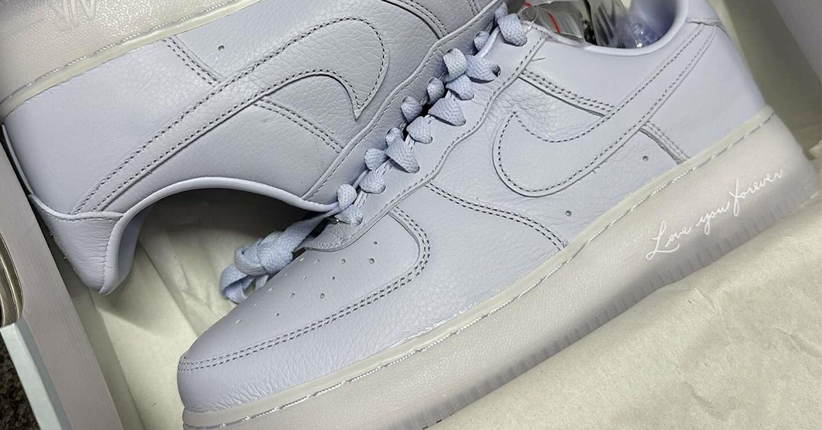 Drakes "Cobalt Tint" Air Force 1 bringt im Frühling 2025 frischen Wind
