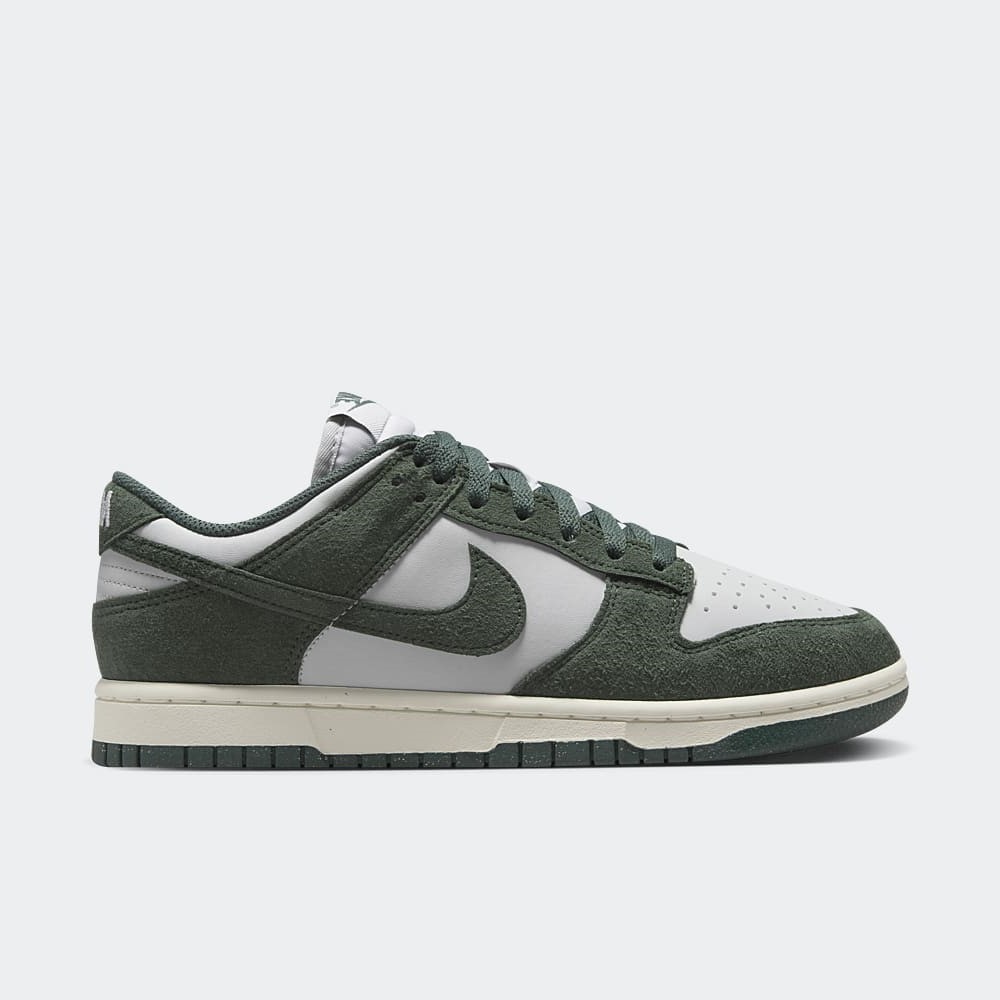 Nike Dunk Low "Green Suede" | HJ7673-002 | Grailify