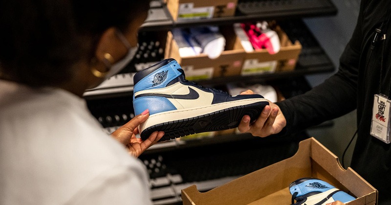 Nike Refurbished - Sustainable Shoes that Feel Like New | Grailify