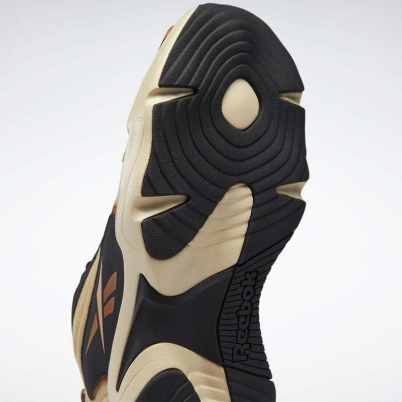 Kung Fu Panda x Reebok Vector Runner | H02990 | Grailify
